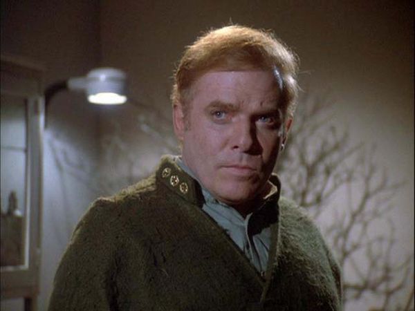 General Maxwell - Battlestar Wiki